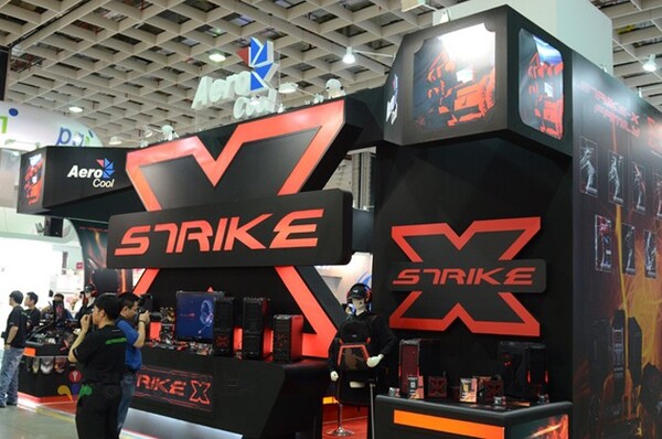 이노베이션 티뮤, STRIKE-X PC케이스 구매 시 마우스패드 증정 이벤트 실시